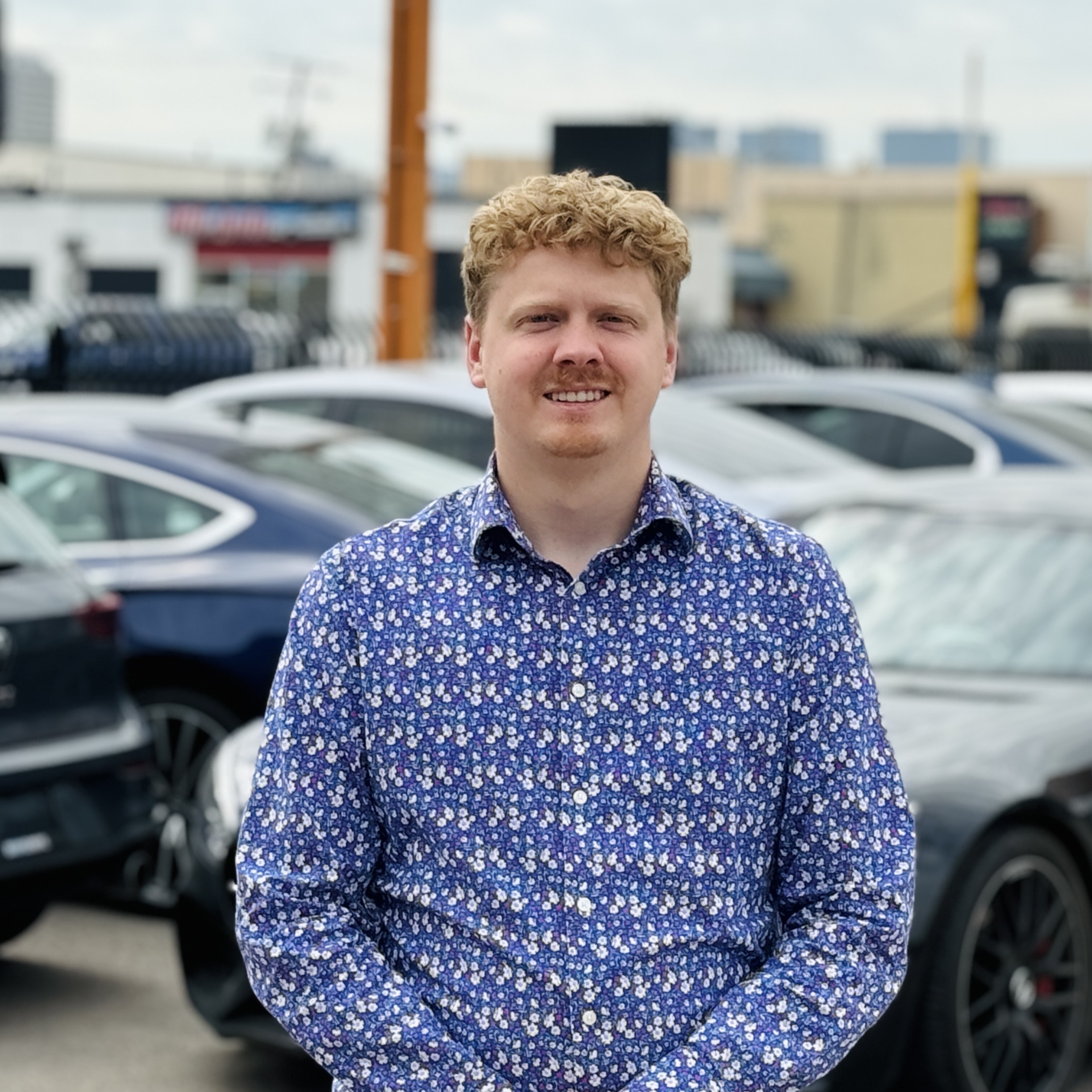 Roadway Auto and Sport Staff | Certified Pre-Owned and Used Car Dealer